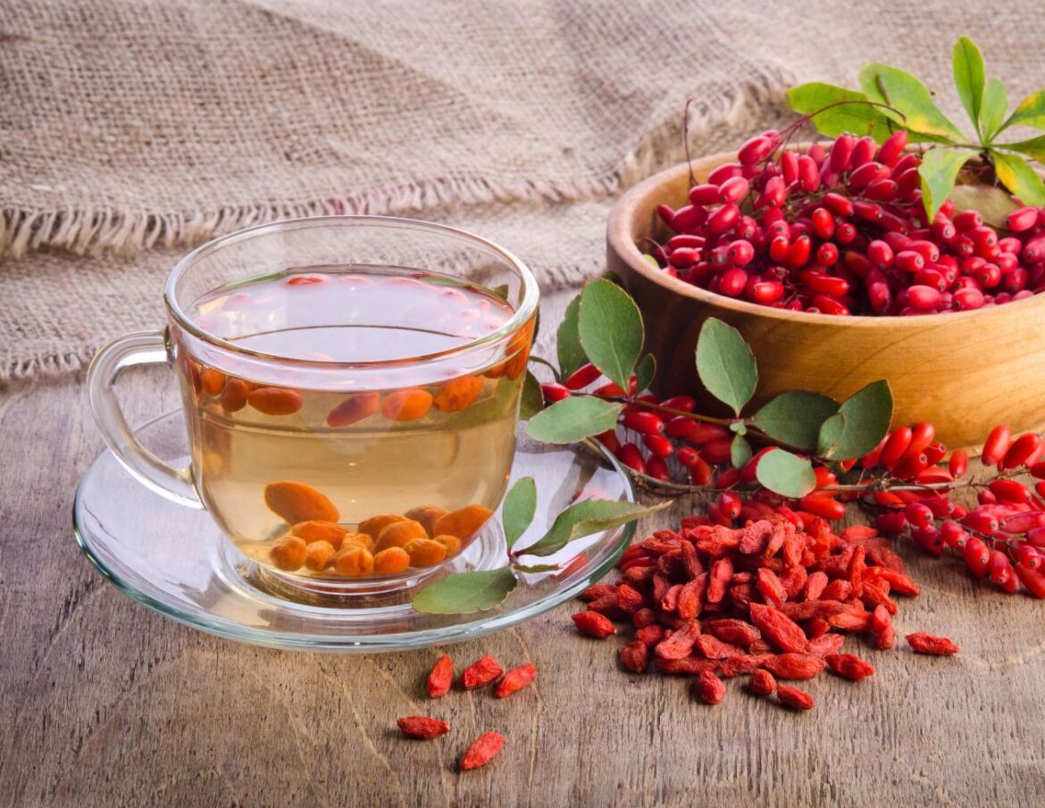 How to Use Barberries at Home - 6 Amazing Natural Remedies